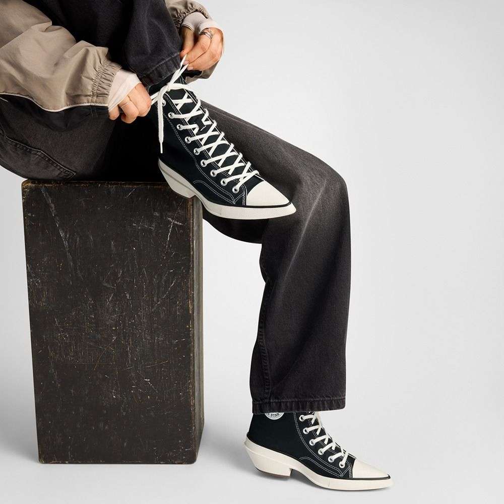 Chuck 70 De Luxe Pointed