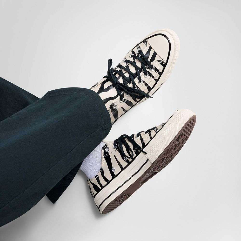 Classic Style: Converse Chuck 70 Sneakers - Converse India - Converse.in