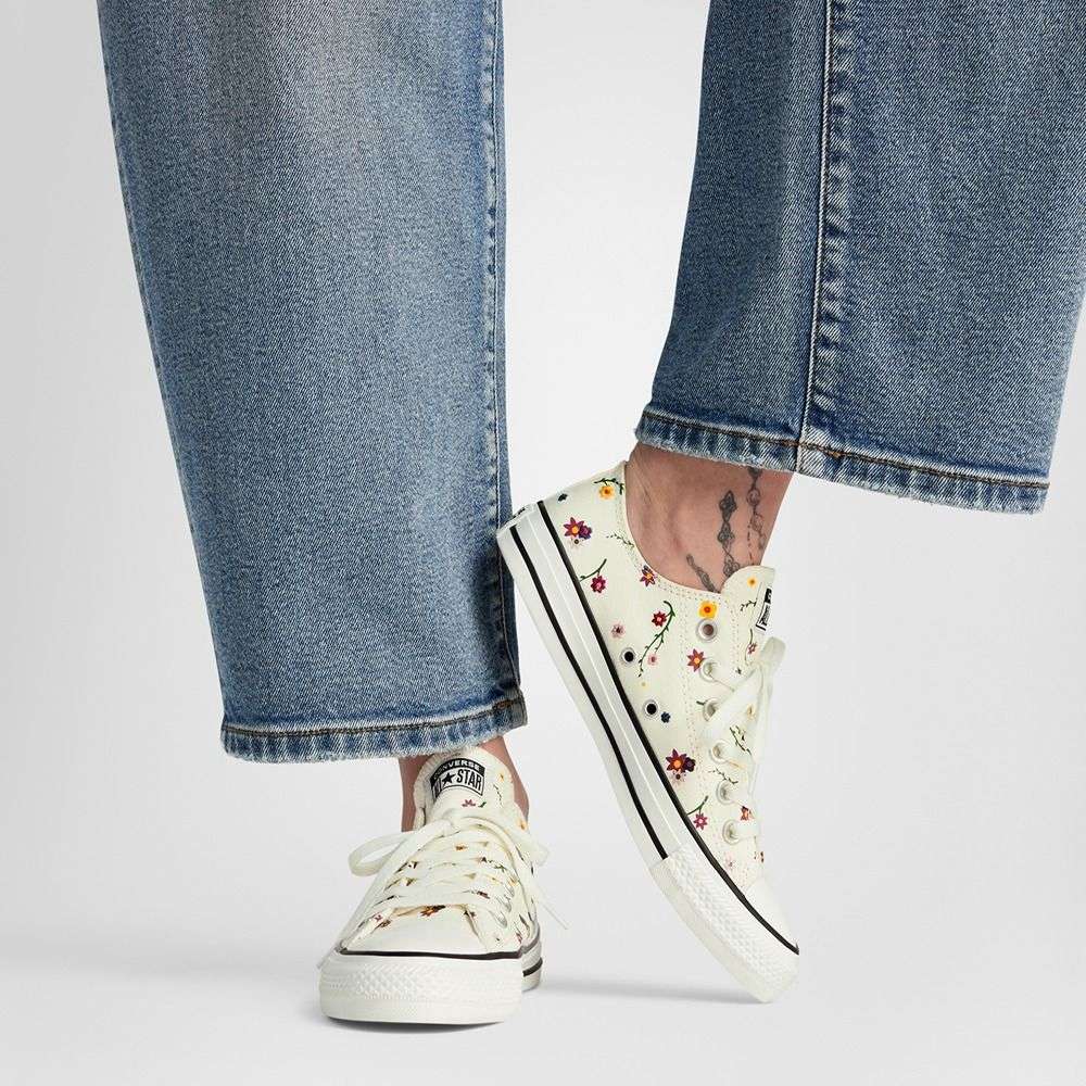 Chuck Taylor All Star Floral